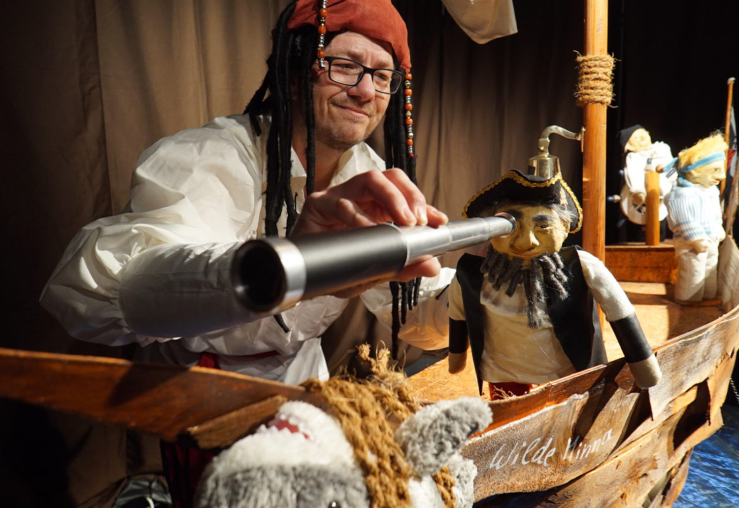 Über uns – Männeken Theater